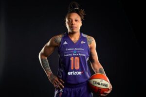 Emma Cannon: A Glimpse into the Private Life of MGK's Ex-Partner and ...